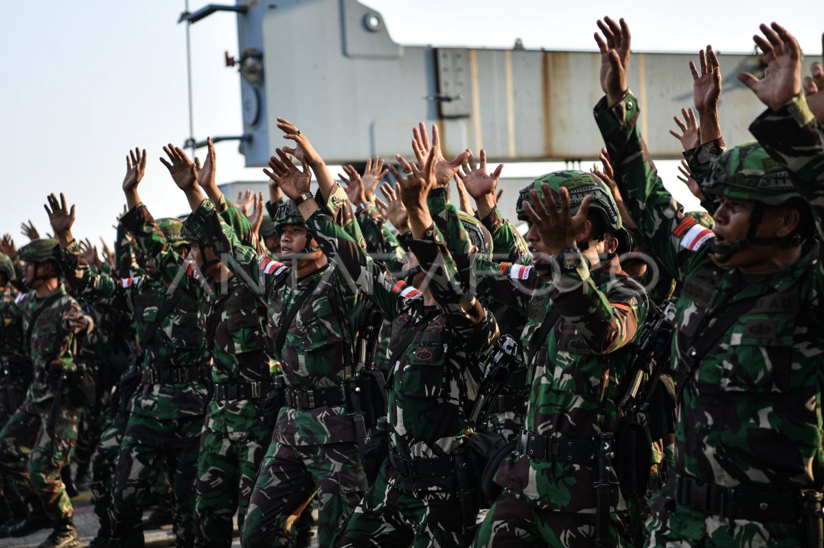 Pemberangkatan Satgas Pamtas RI-Papua Nugini | ANTARA Foto