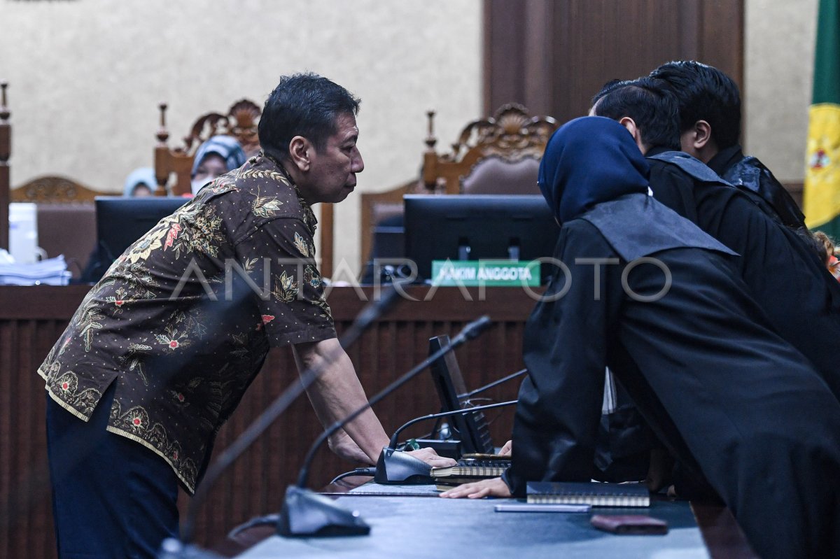 Hakim vonis Djoko Dwijono tiga tahun penjara | ANTARA Foto Hakim vonis Djoko Dwijono tiga tahun penjara | ANTARA Foto