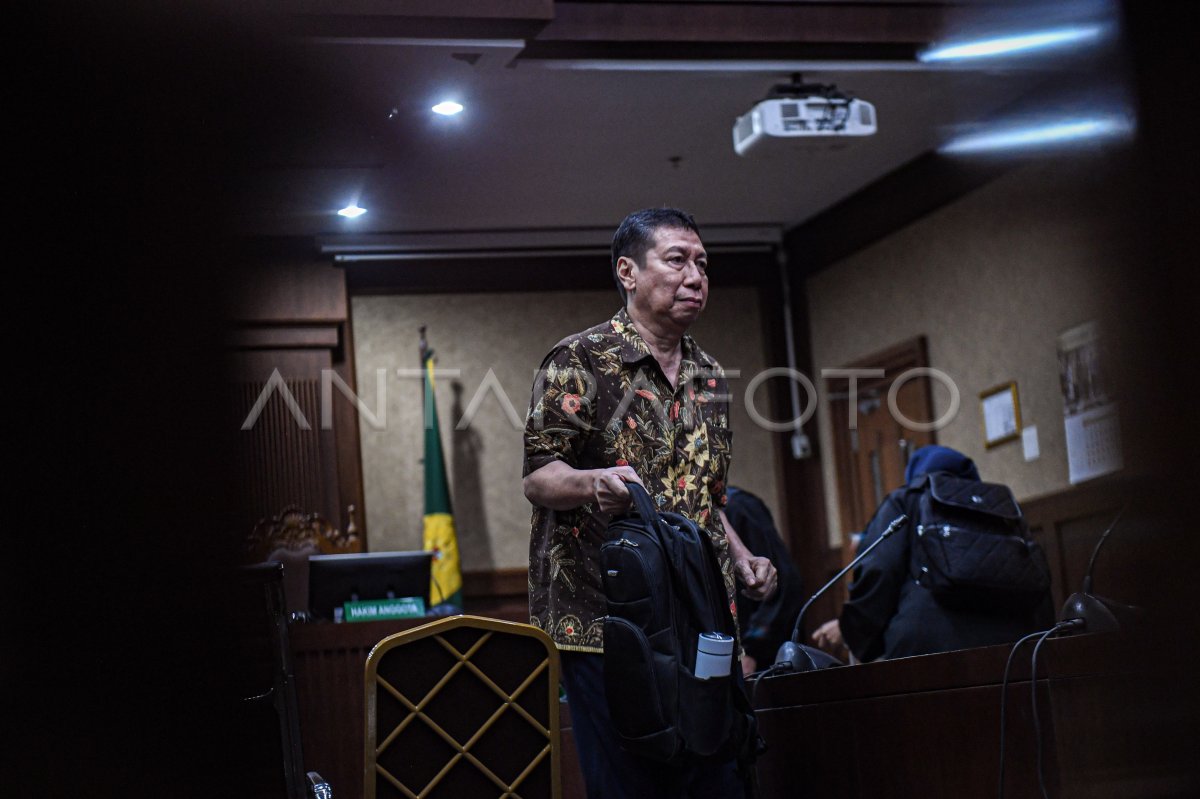 Hakim vonis Djoko Dwijono tiga tahun penjara | ANTARA Foto Hakim vonis Djoko Dwijono tiga tahun penjara | ANTARA Foto