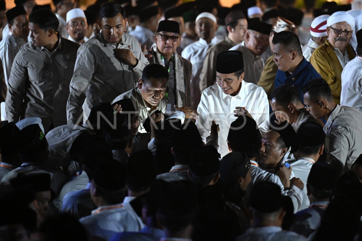 Zikir dan doa kebangsaan 79 tahun RI | ANTARA Foto Zikir dan doa kebangsaan 79 tahun RI | ANTARA Foto
