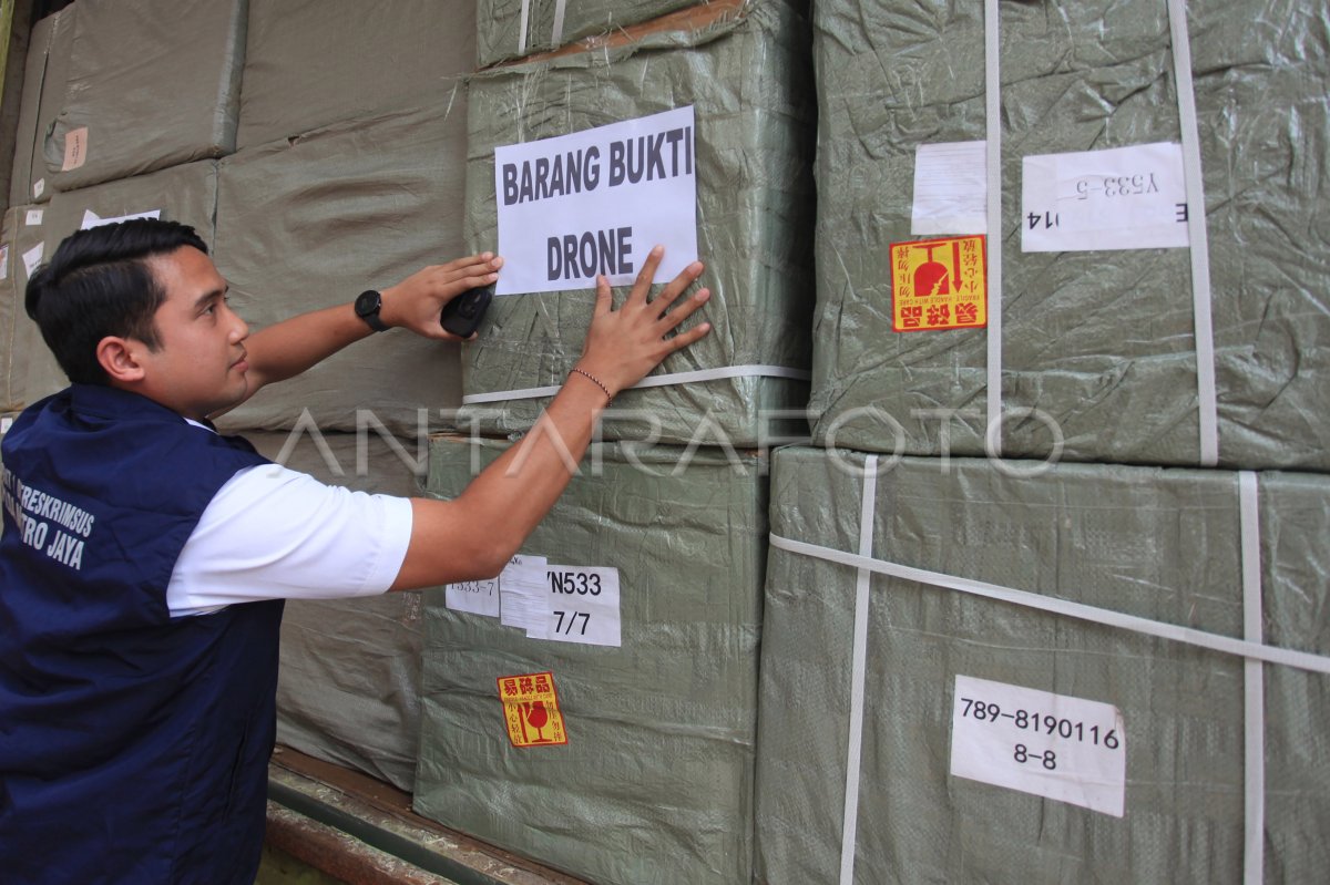 Polisi ungkap penyelundupan barang palsu | ANTARA Foto