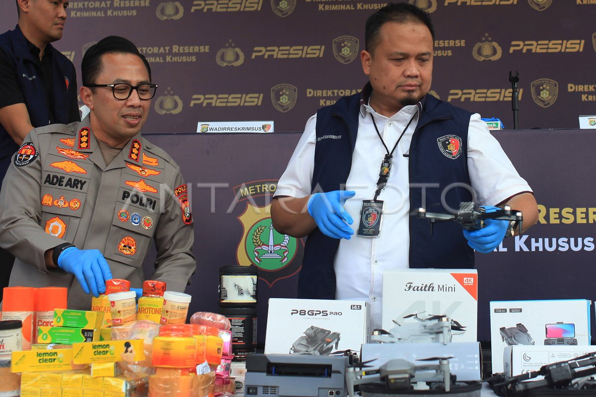 Polisi ungkap penyelundupan barang palsu | ANTARA Foto