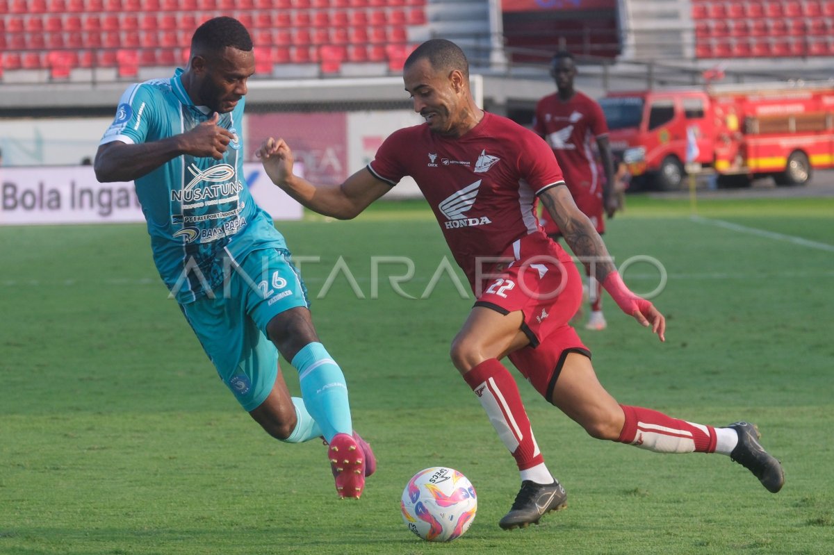 PSBS Biak kalah lawan PSM Makassar | ANTARA Foto PSBS Biak kalah lawan PSM Makassar | ANTARA Foto
