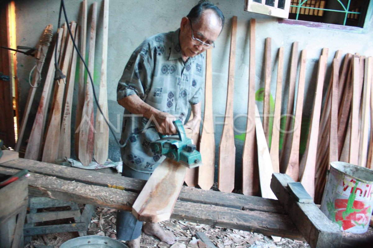 DAYUNG SAMPAN | ANTARA Foto