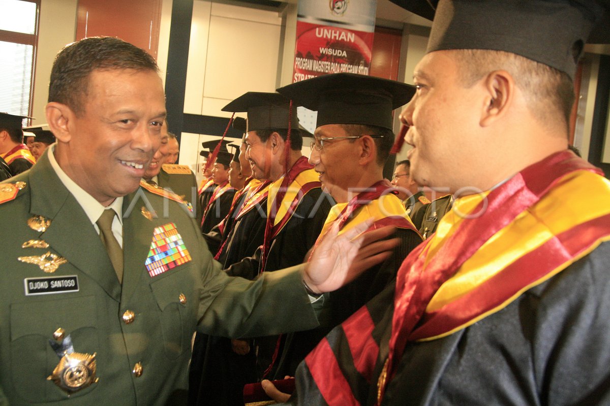 WISUDA UNHAN | ANTARA Foto WISUDA UNHAN | ANTARA Foto