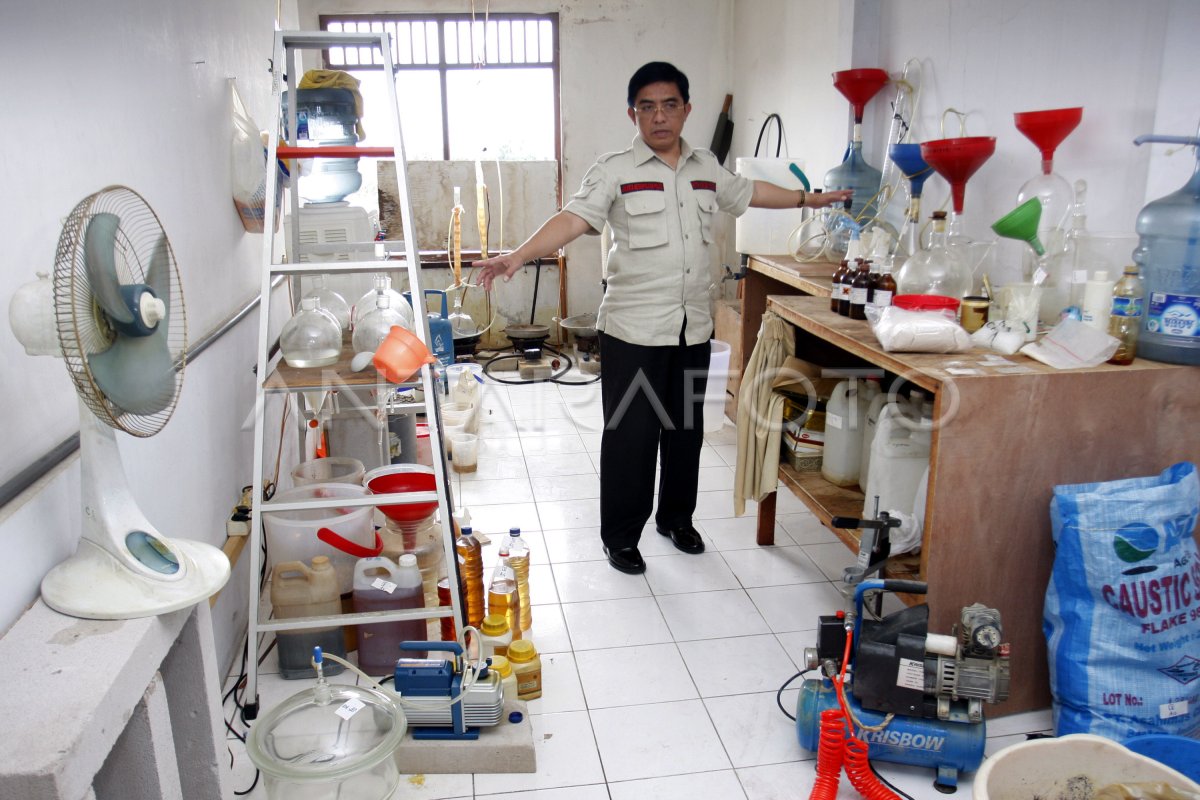 PABRIK SABU | ANTARA Foto