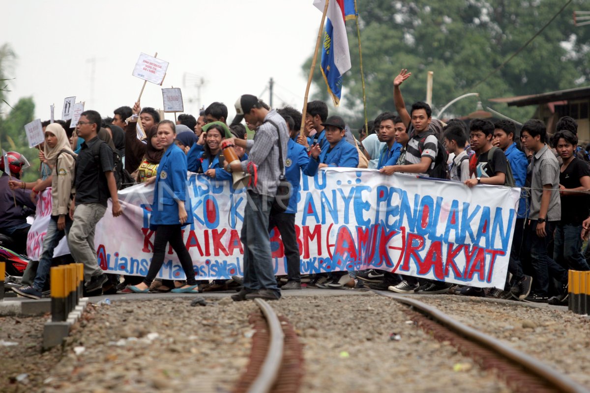 DEMO KENAIKAN BBM | ANTARA Foto