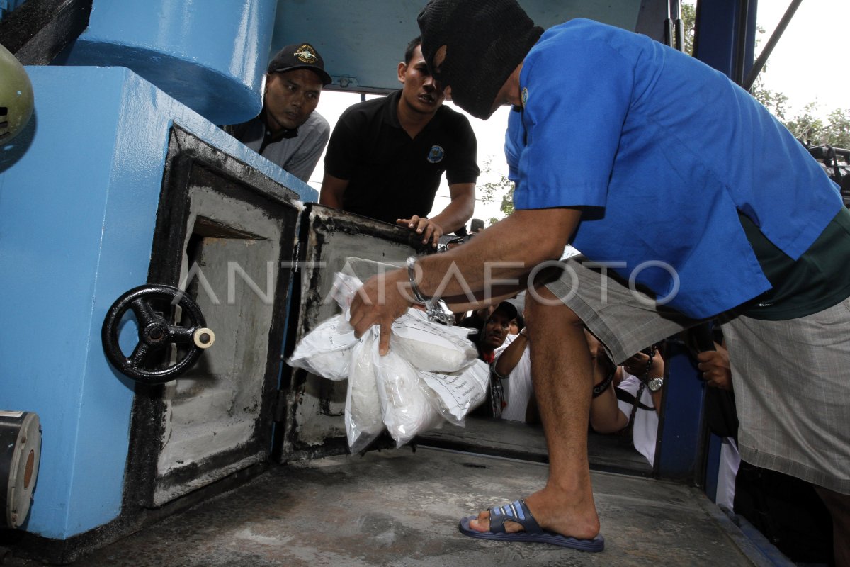 PEMUSNAHAN SABU | ANTARA Foto