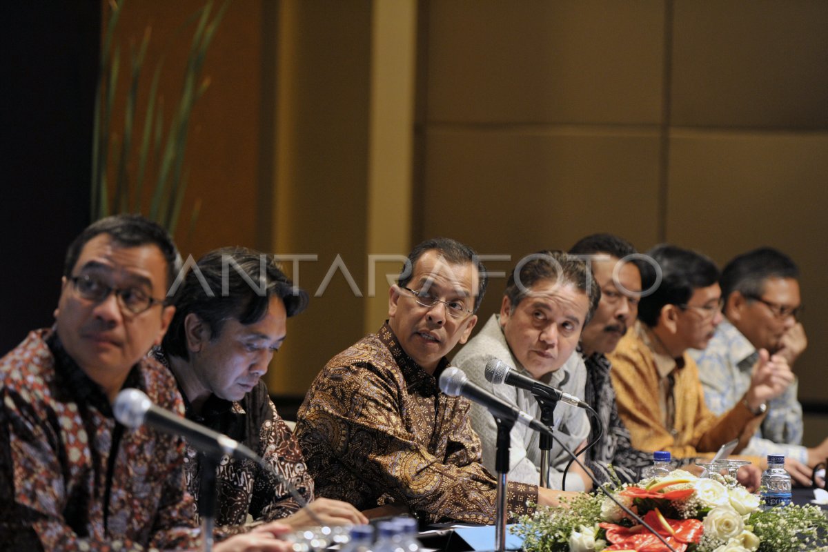 PAPARAN KINERJA GARUDA INDONESIA | ANTARA Foto