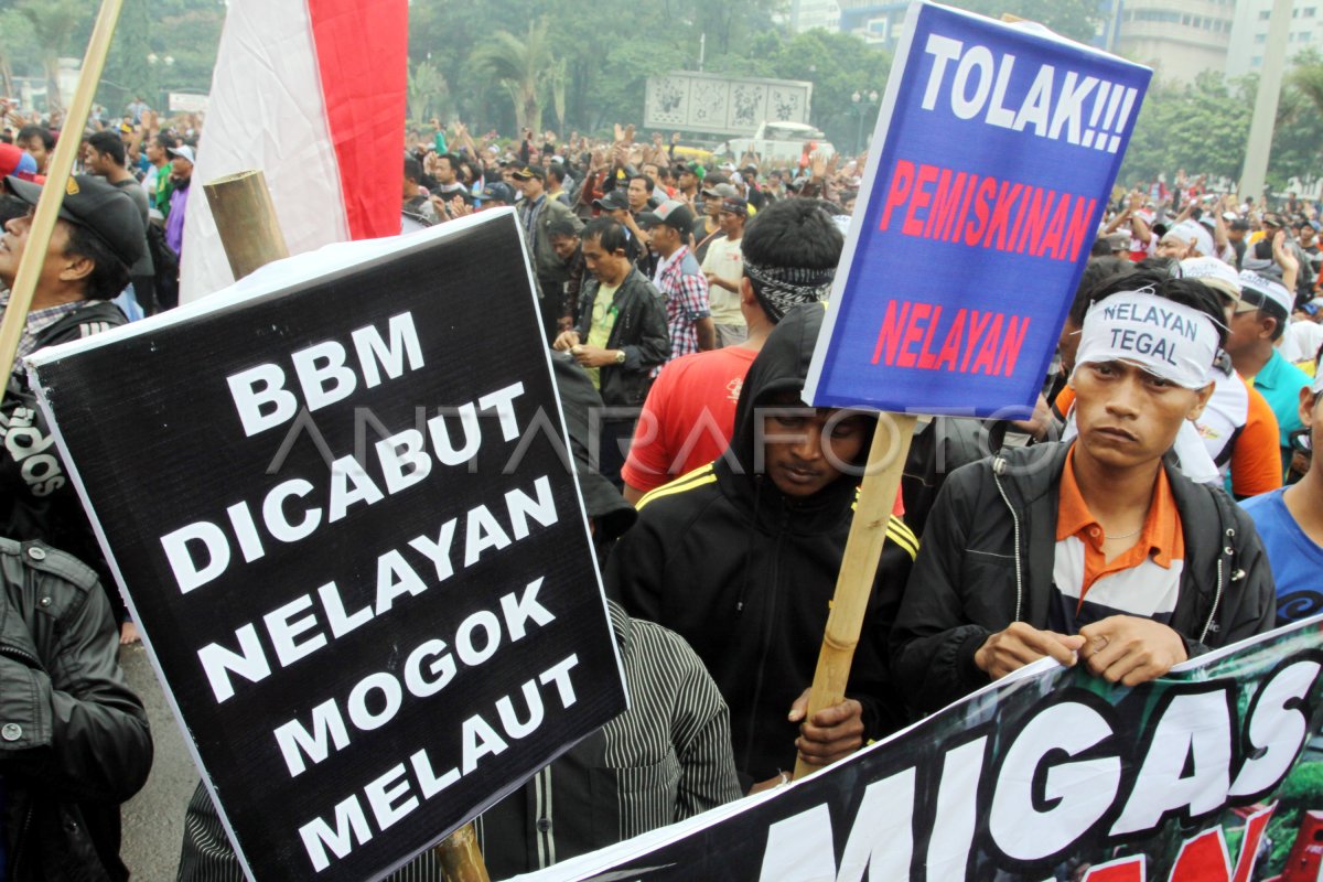 AKSI NELAYAN INDONESIA | ANTARA Foto AKSI NELAYAN INDONESIA | ANTARA Foto