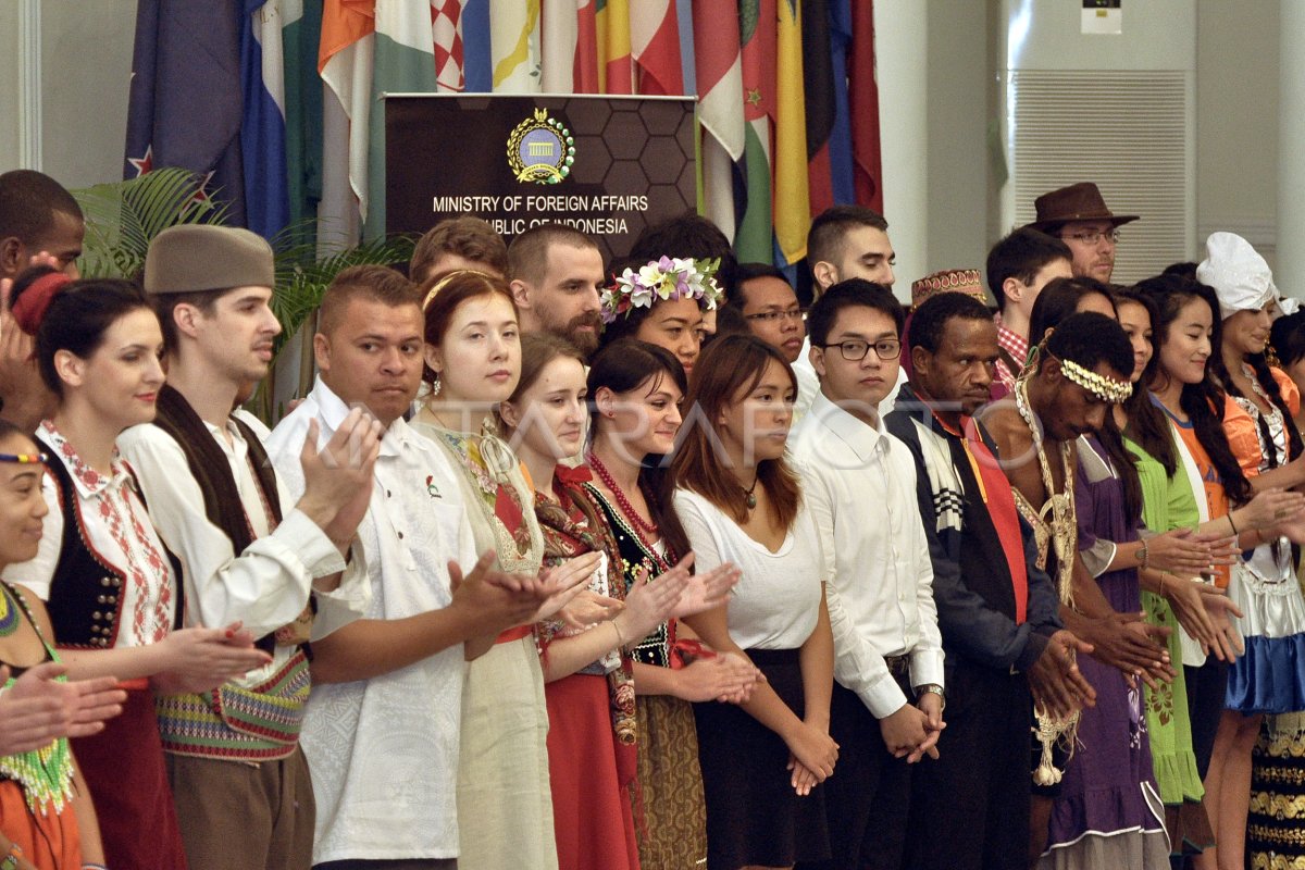BEASISWA SENI DAN BUDAYA INDONESIA | ANTARA Foto BEASISWA SENI DAN BUDAYA INDONESIA | ANTARA Foto
