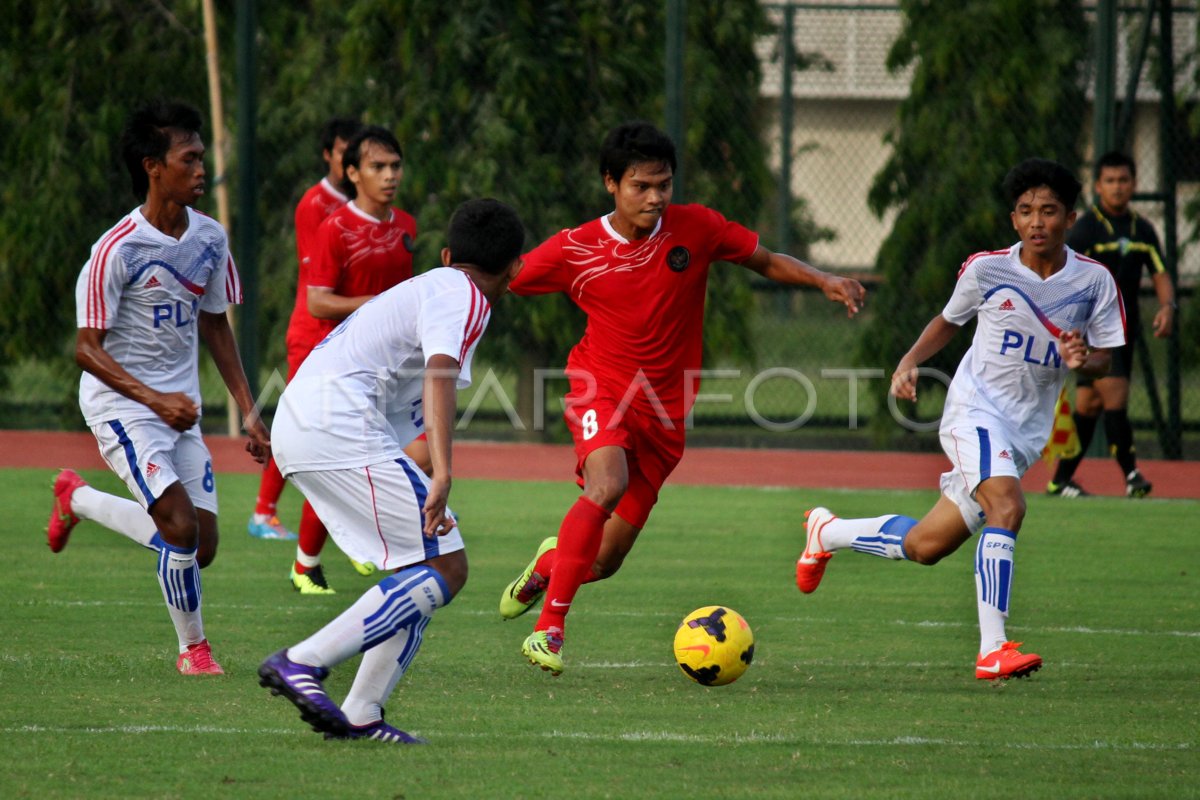 PERTANDINGAN UJICOBA TIMNAS U23 | ANTARA Foto