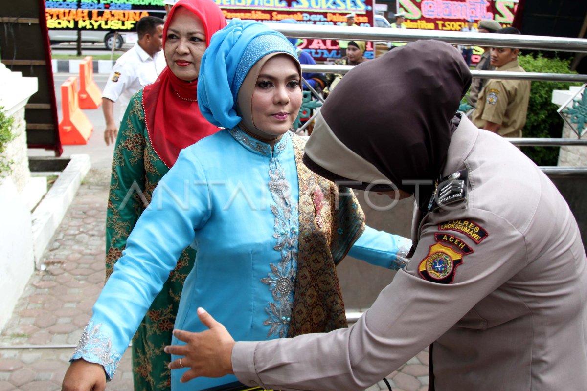 PEMERIKSAAN KETAT | ANTARA Foto