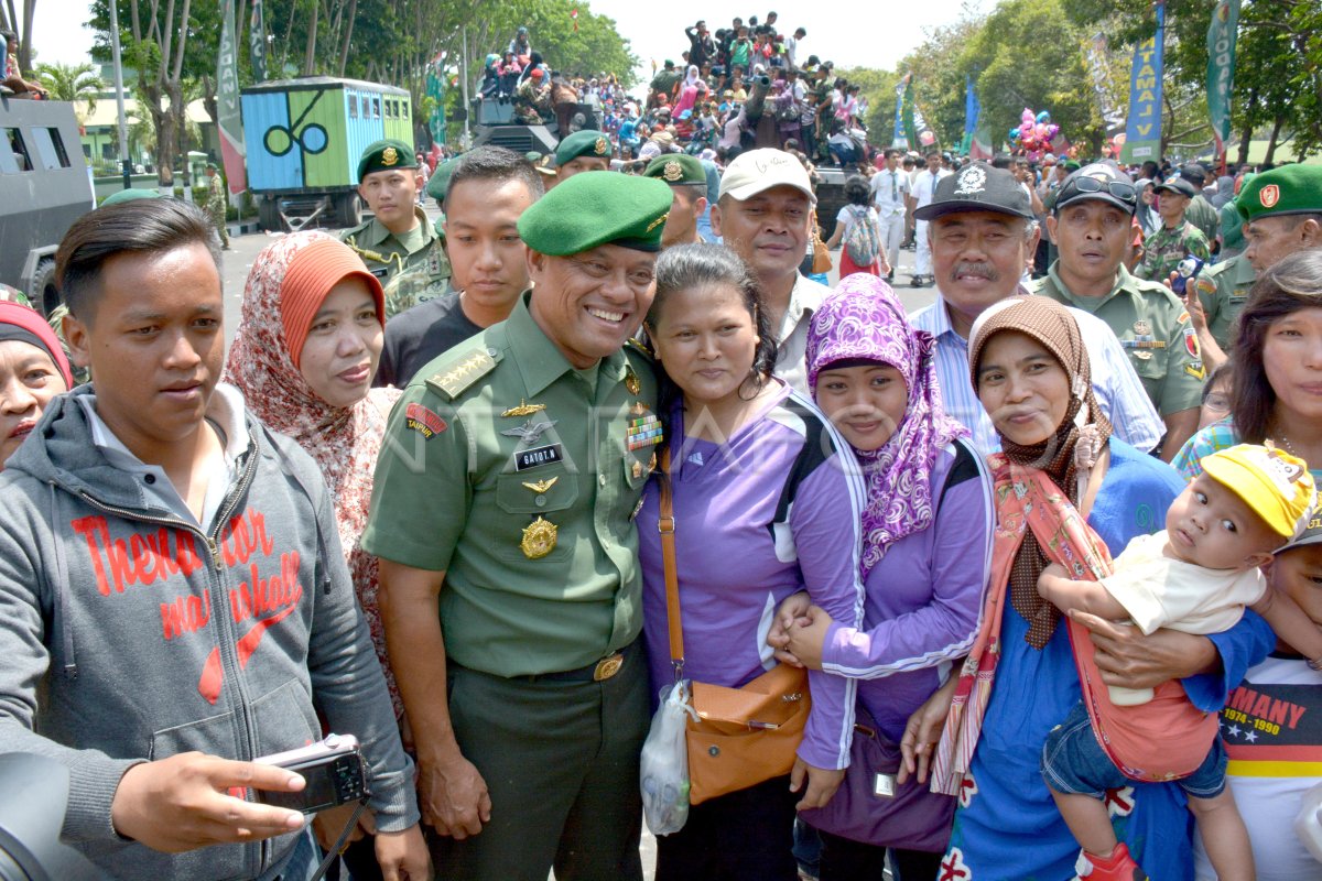 PAMERAN ALUTSISTA TNI | ANTARA Foto