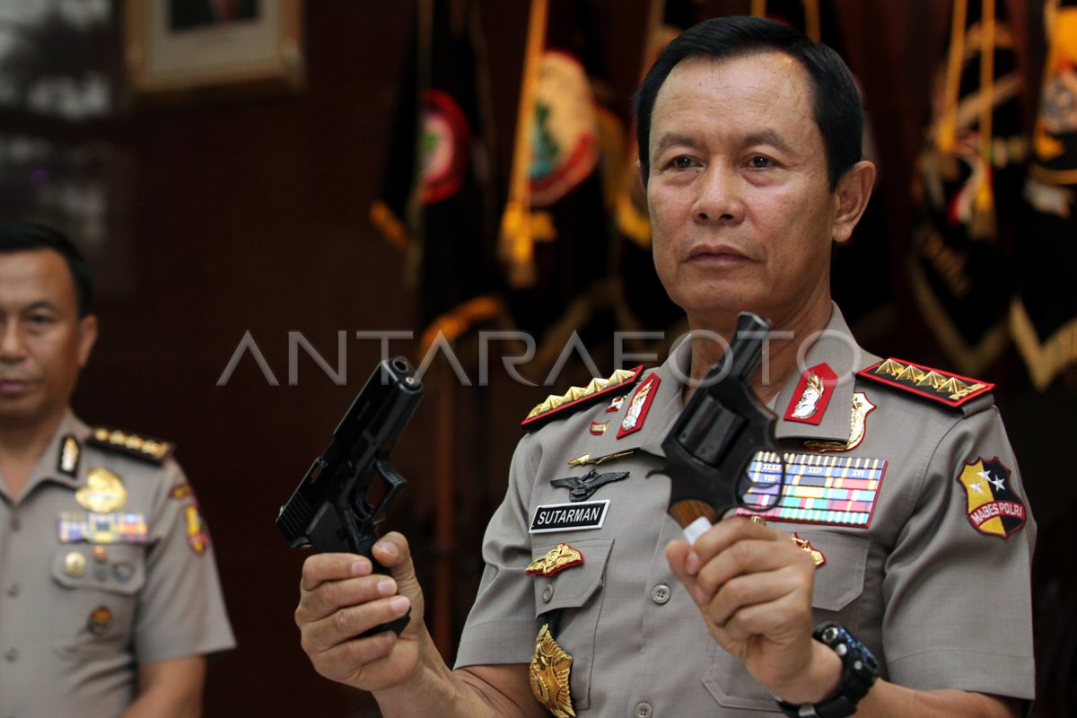 PENGUNGKAPAN SENJATA API ILEGAL | ANTARA Foto