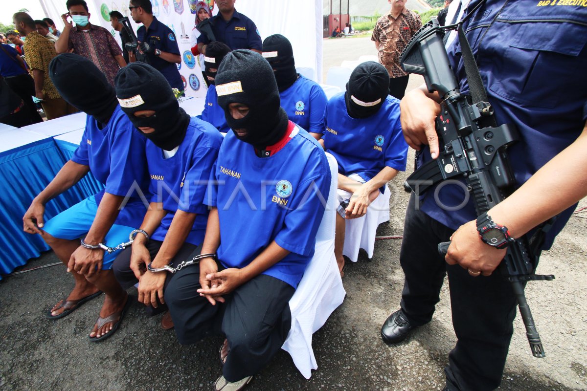 PEMUSNAHAN BARANG BUKTI NARKOBA | ANTARA Foto