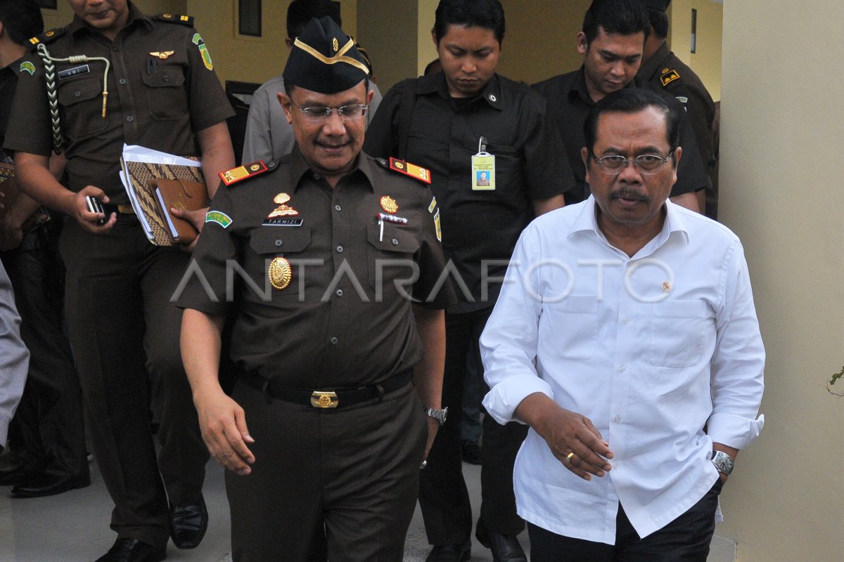 JAKSA AGUNG EVALUASI EKSEKUSI MATI | ANTARA Foto JAKSA AGUNG EVALUASI EKSEKUSI MATI | ANTARA Foto