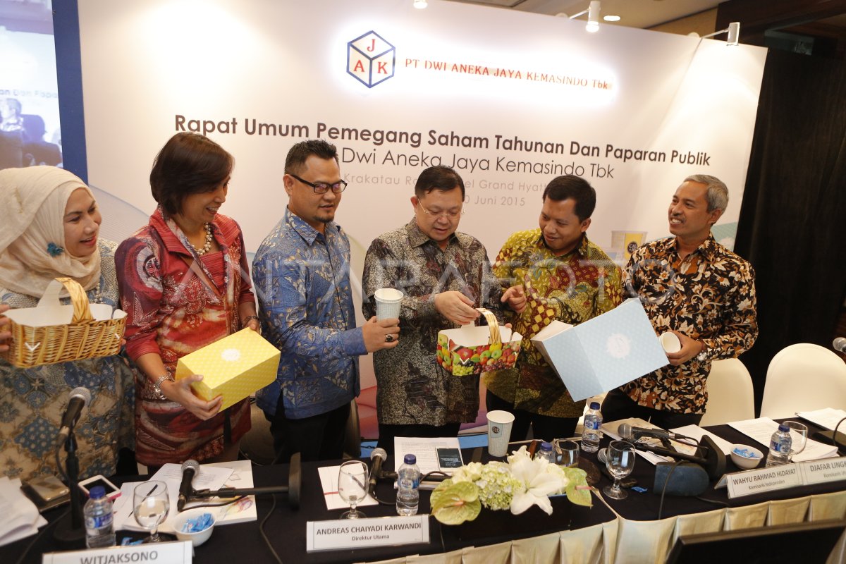 KEMBANGKAN PRODUK KEMASAN RITEL | ANTARA Foto KEMBANGKAN PRODUK KEMASAN RITEL | ANTARA Foto