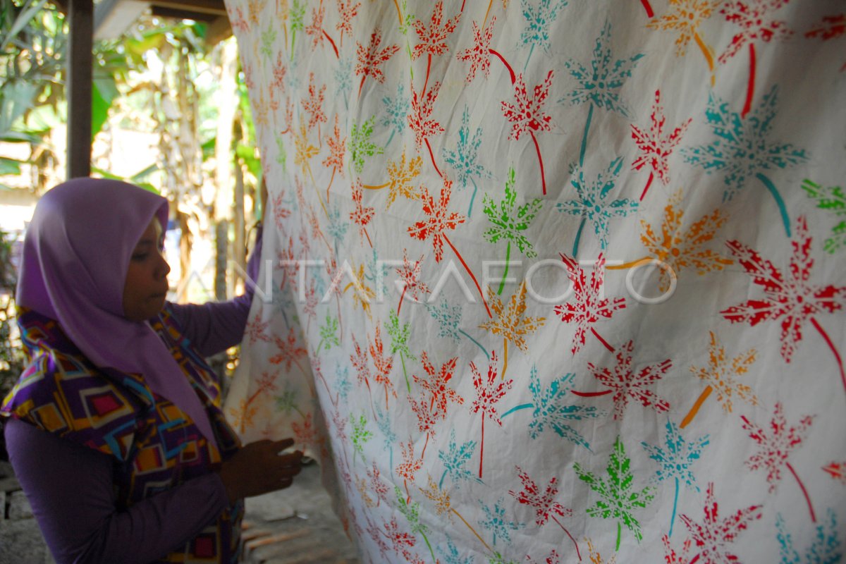 BATIK KHAS BONDOWOSO | ANTARA Foto