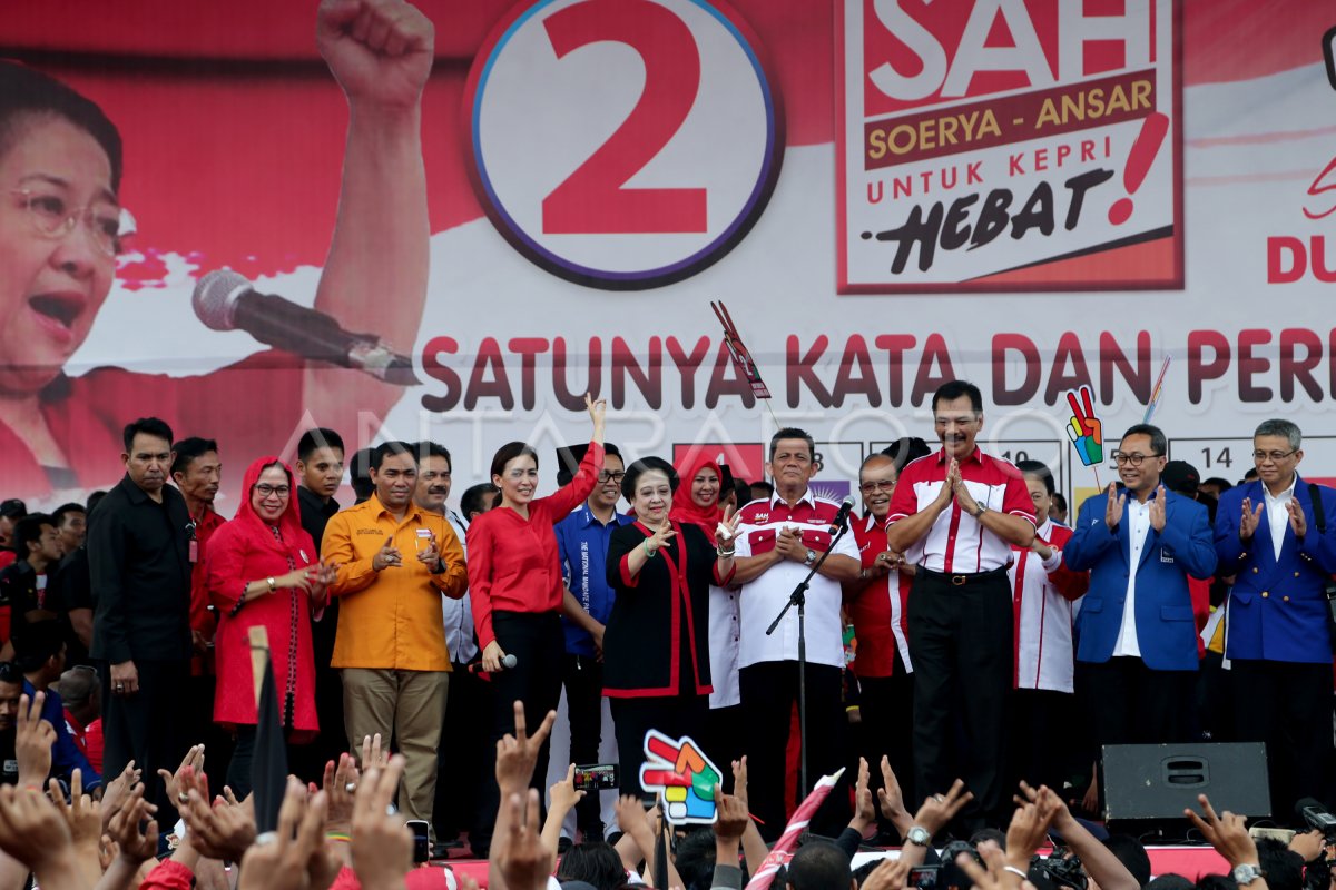 KAMPANYE TERBUKA CALON GUBERNUR KEPRI | ANTARA Foto KAMPANYE TERBUKA CALON GUBERNUR KEPRI | ANTARA Foto