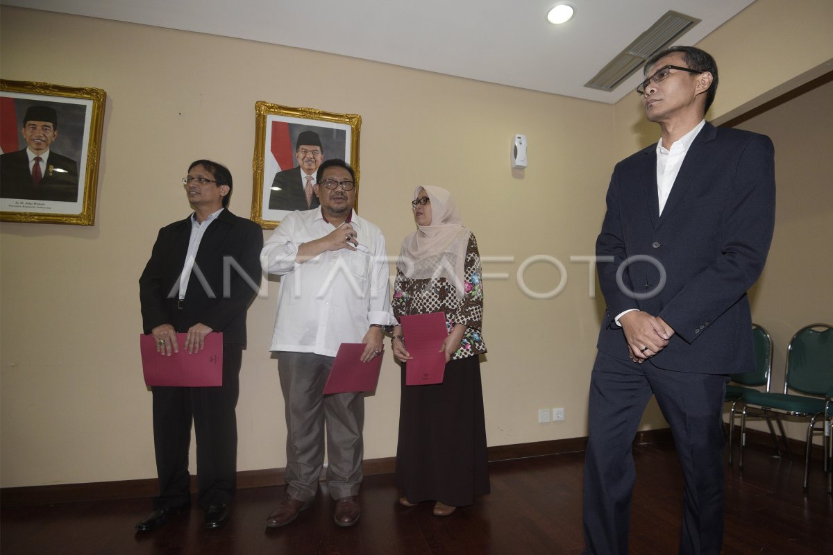 PERGANTIAN DIRUT LKBN ANTARA | ANTARA Foto