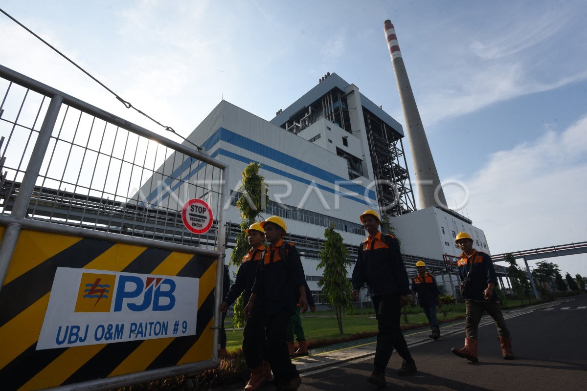 PLTU PAITON UNIT 9 | ANTARA Foto