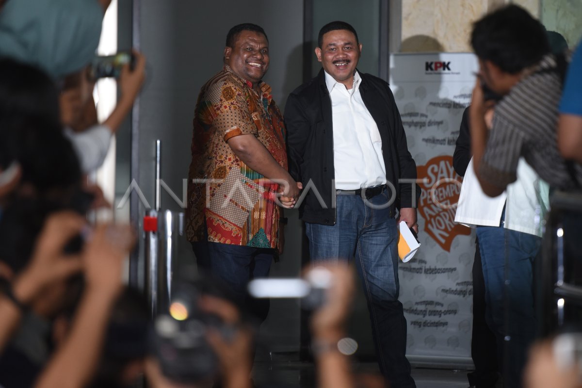 PIMPINAN DAN BALEG DPRD DKI DIPERIKSA | ANTARA Foto PIMPINAN DAN BALEG DPRD DKI DIPERIKSA | ANTARA Foto