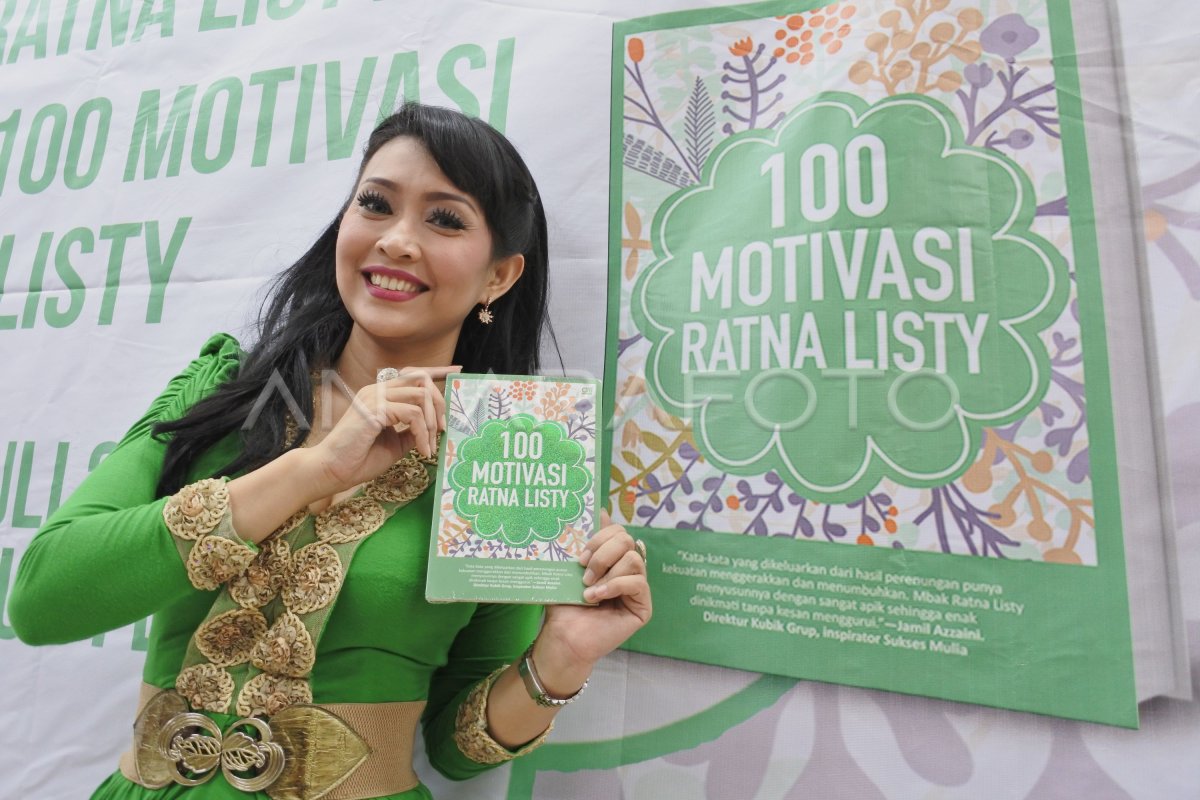 BUKU MOTIVASI RATNA LISTY | ANTARA Foto