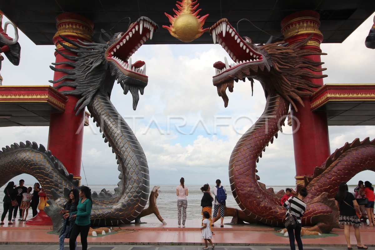 WISATA KLENTENG SANGGAR AGUNG | ANTARA Foto WISATA KLENTENG SANGGAR AGUNG | ANTARA Foto