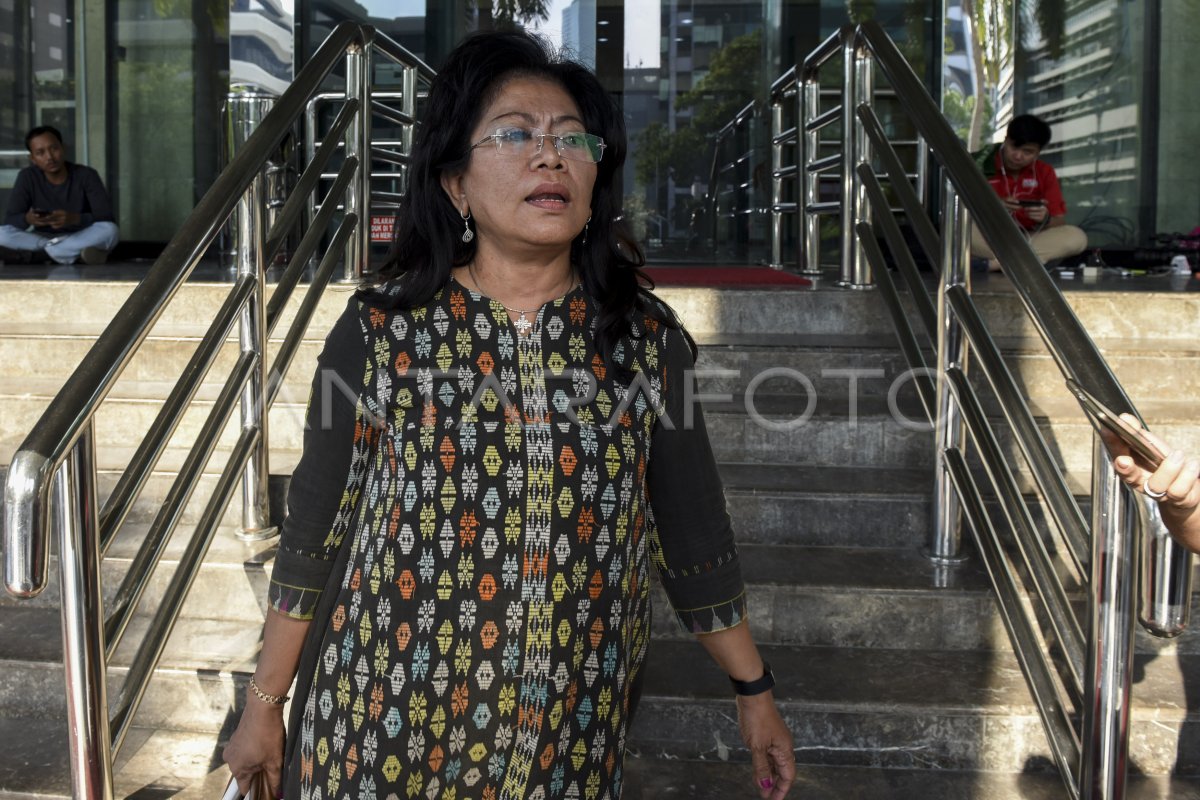 PEMERIKSAAN ANGGOTA DPRD SUMUT | ANTARA Foto PEMERIKSAAN ANGGOTA DPRD SUMUT | ANTARA Foto
