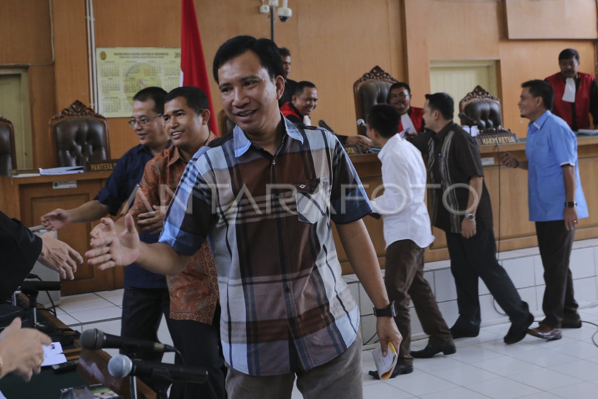 SIDANG SUAP KETUA FRAKSI DPRD MUBA | ANTARA Foto SIDANG SUAP KETUA FRAKSI DPRD MUBA | ANTARA Foto
