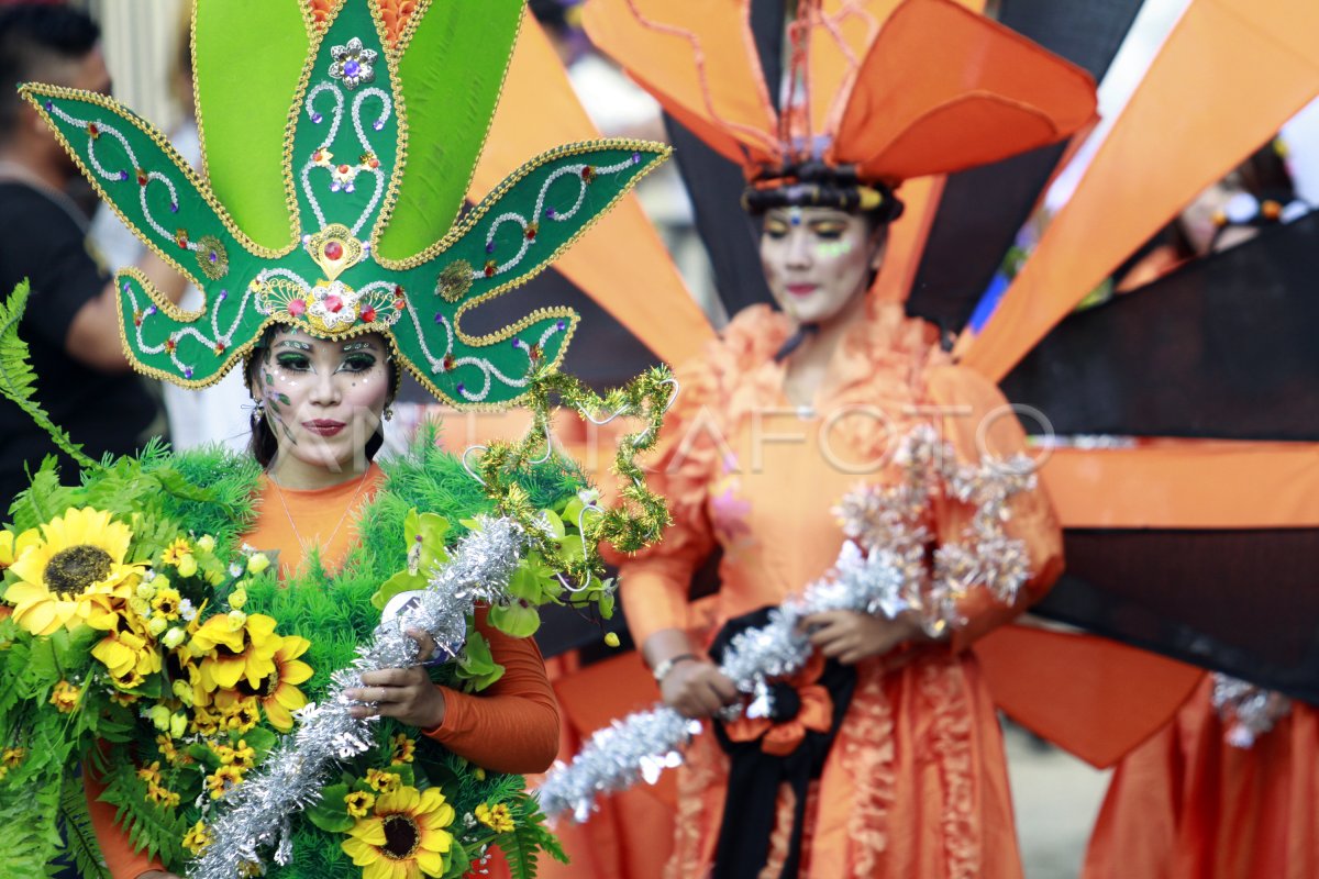 KARNAVAL FESTIVAL PESONA DANAU LIMBOTO | ANTARA Foto