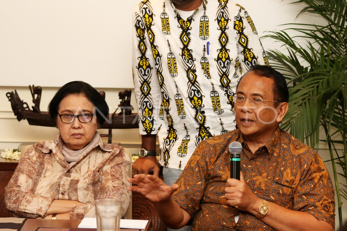 PENYELESAIAN KASUS PELANGGARAN HAM MASA LALU | ANTARA Foto PENYELESAIAN KASUS PELANGGARAN HAM MASA LALU | ANTARA Foto