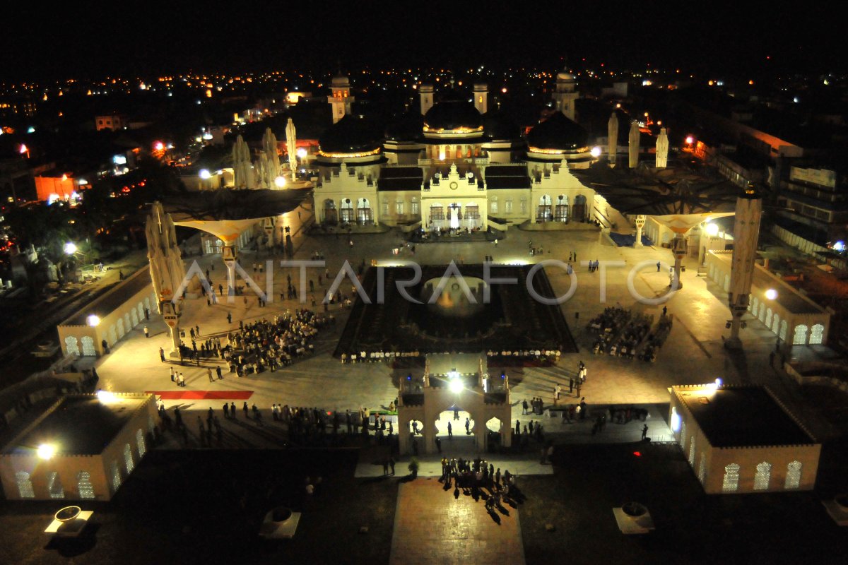 PERLUASAN MASJID RAYA BAITURRAHMAN | ANTARA Foto