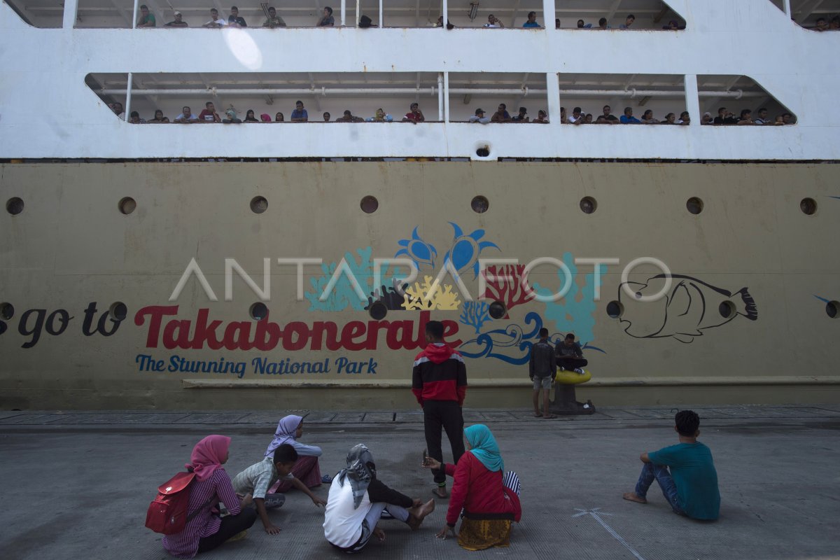 MUDIK DARI TANJUNG PRIOK | ANTARA Foto