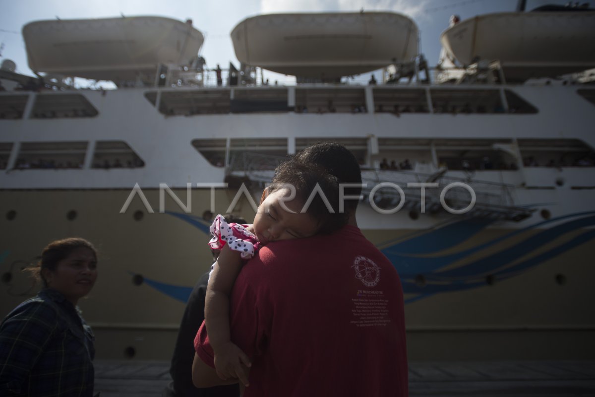 MUDIK DARI TANJUNG PRIOK | ANTARA Foto