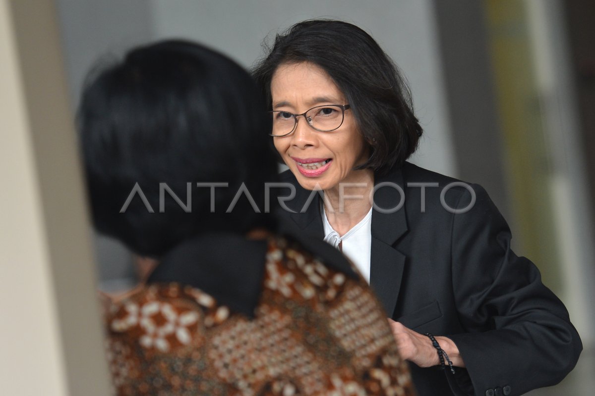 PEMERIKSAAN PLT SEKJEN DPR | ANTARA Foto PEMERIKSAAN PLT SEKJEN DPR | ANTARA Foto