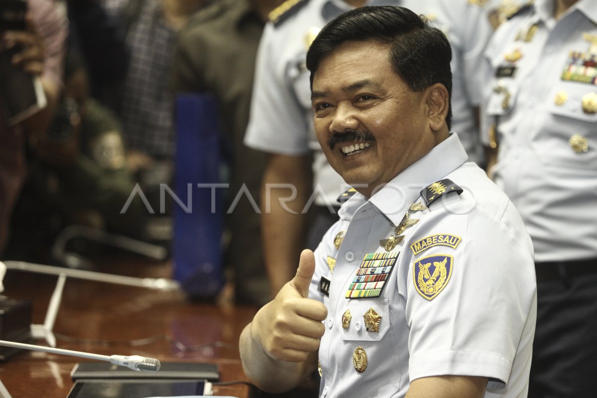 UJI KELAYAKAN DAN KEPATUTAN CALON PANGLIMA TNI | ANTARA Foto