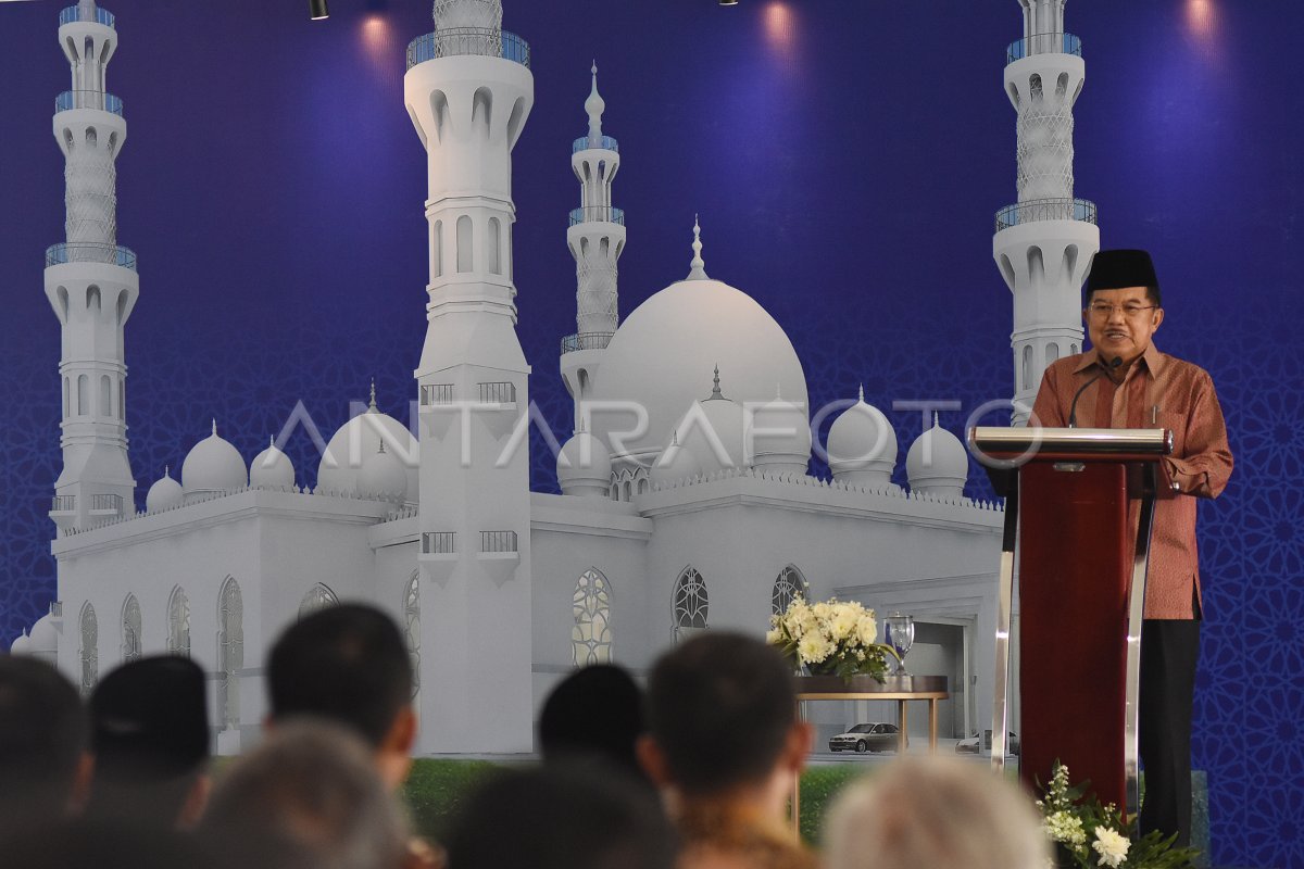 PELETAKAN BATU PERTAMA MASJID AT-THOHIR | ANTARA Foto PELETAKAN BATU PERTAMA MASJID AT-THOHIR | ANTARA Foto