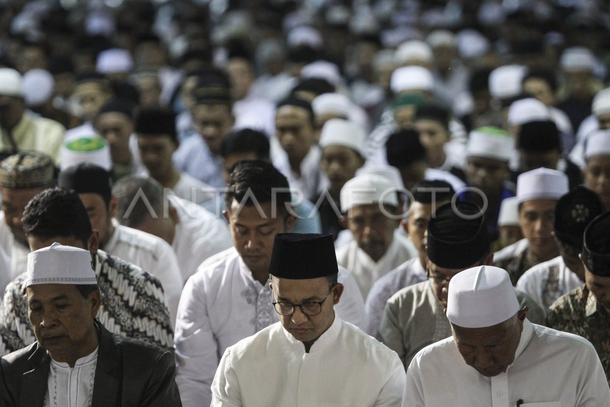 SALAT TARAWIH AKBAR ISTIQLAL | ANTARA Foto SALAT TARAWIH AKBAR ISTIQLAL | ANTARA Foto