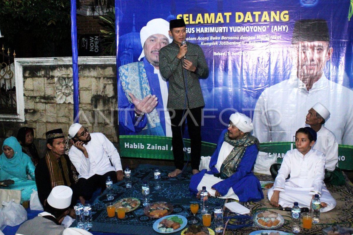 SAFARI RAMADAN AHY | ANTARA Foto