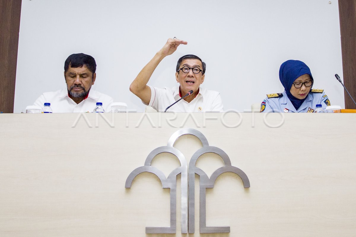 KETERANGAN PERS OTT KALAPAS SUKAMISKIN | ANTARA Foto KETERANGAN PERS OTT KALAPAS SUKAMISKIN | ANTARA Foto