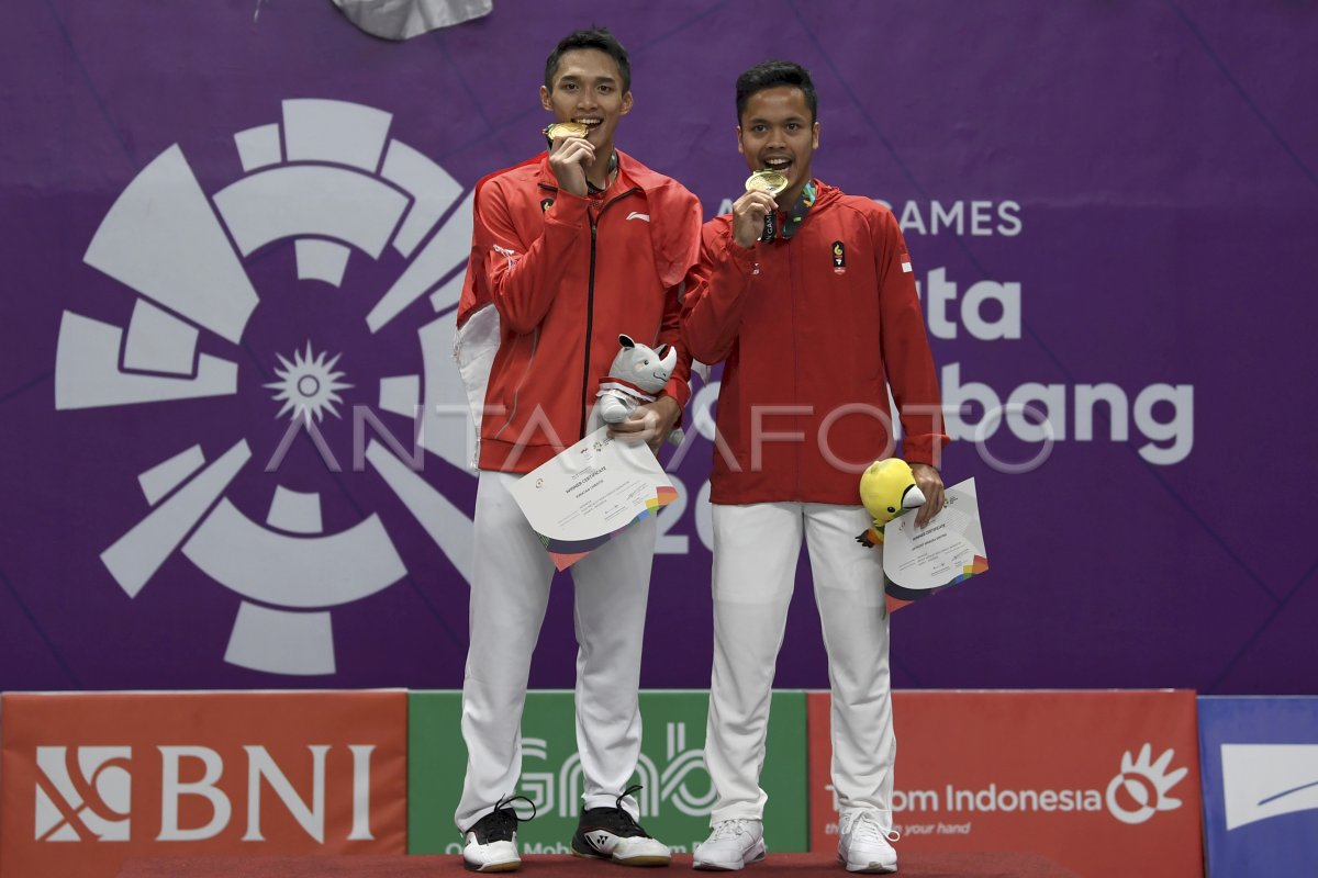 BULU TANGKIS MEDALI EMAS DAN PERUNGGU INDONESIA | ANTARA Foto
