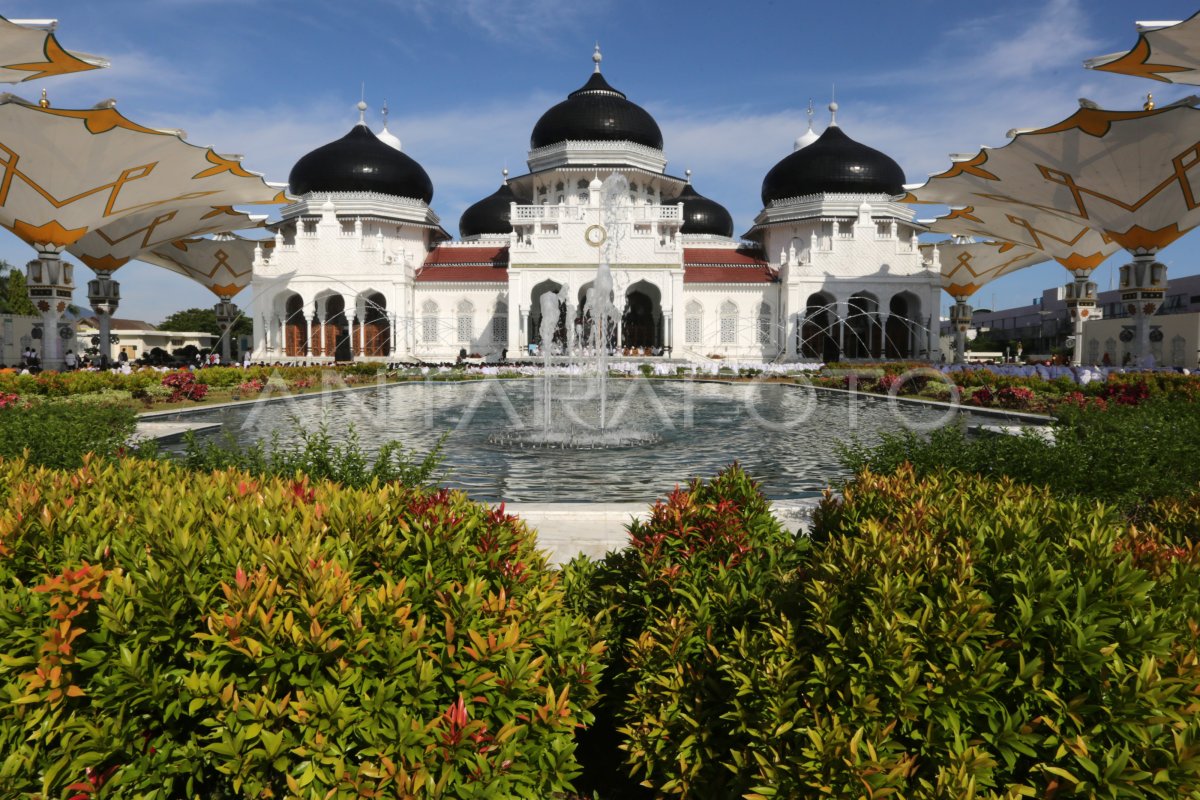 MASJID RAYA BAITURRAHMAN ACEH | ANTARA Foto