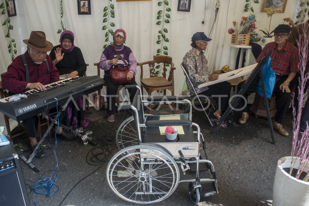 PERINGATAN HARI LANJUT USIA NASIONAL | ANTARA Foto PERINGATAN HARI LANJUT USIA NASIONAL | ANTARA Foto