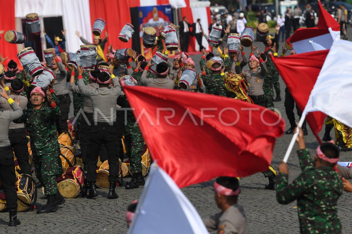 PUNCAK HUT KE-73 BHAYANGKARA | ANTARA Foto