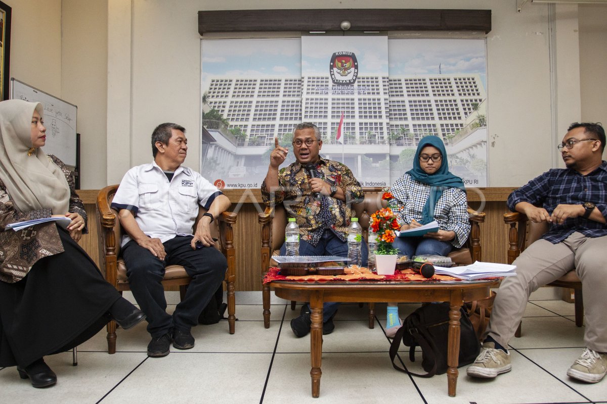 DISKUSI MENUJU PILKADA SERENTAK 2020 | ANTARA Foto