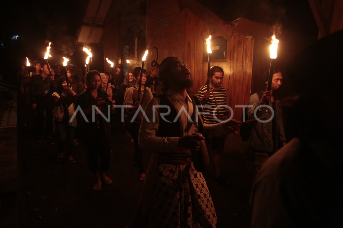 SANG INDONESIA MENGENANG GUSDUR | ANTARA Foto SANG INDONESIA MENGENANG GUSDUR | ANTARA Foto
