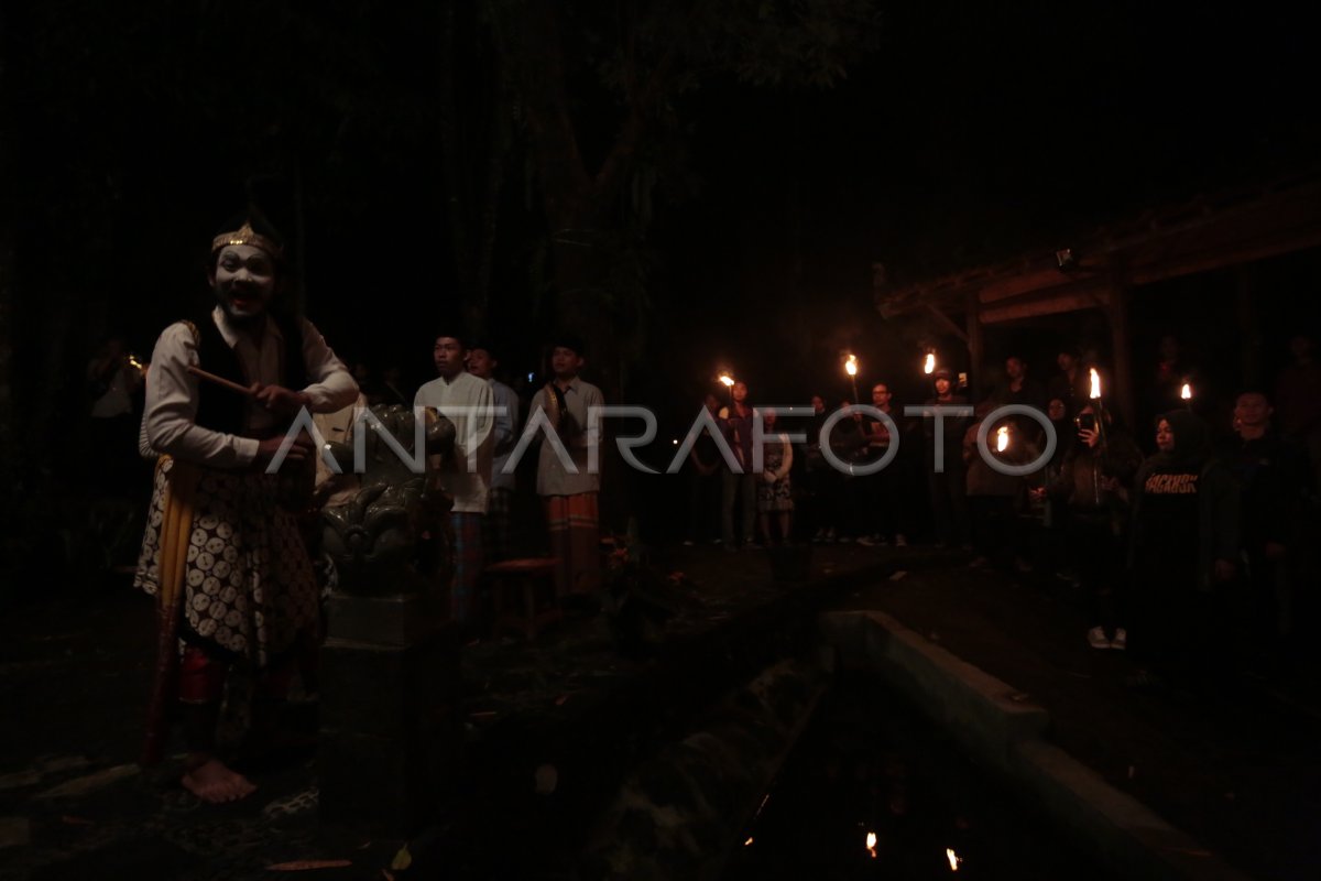 SANG INDONESIA MENGENANG GUSDUR | ANTARA Foto SANG INDONESIA MENGENANG GUSDUR | ANTARA Foto
