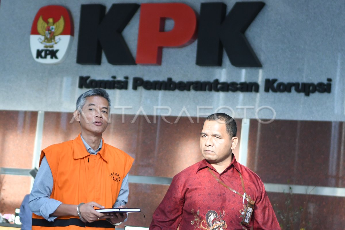 PEMERIKSAAN LANJUTAN WAHYU SETIAWAN | ANTARA Foto PEMERIKSAAN LANJUTAN WAHYU SETIAWAN | ANTARA Foto